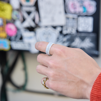 NEON BUZZ（LIGHT GRAY/DARK GRAY/GOLD LINE/PINK） – EVERING STORE